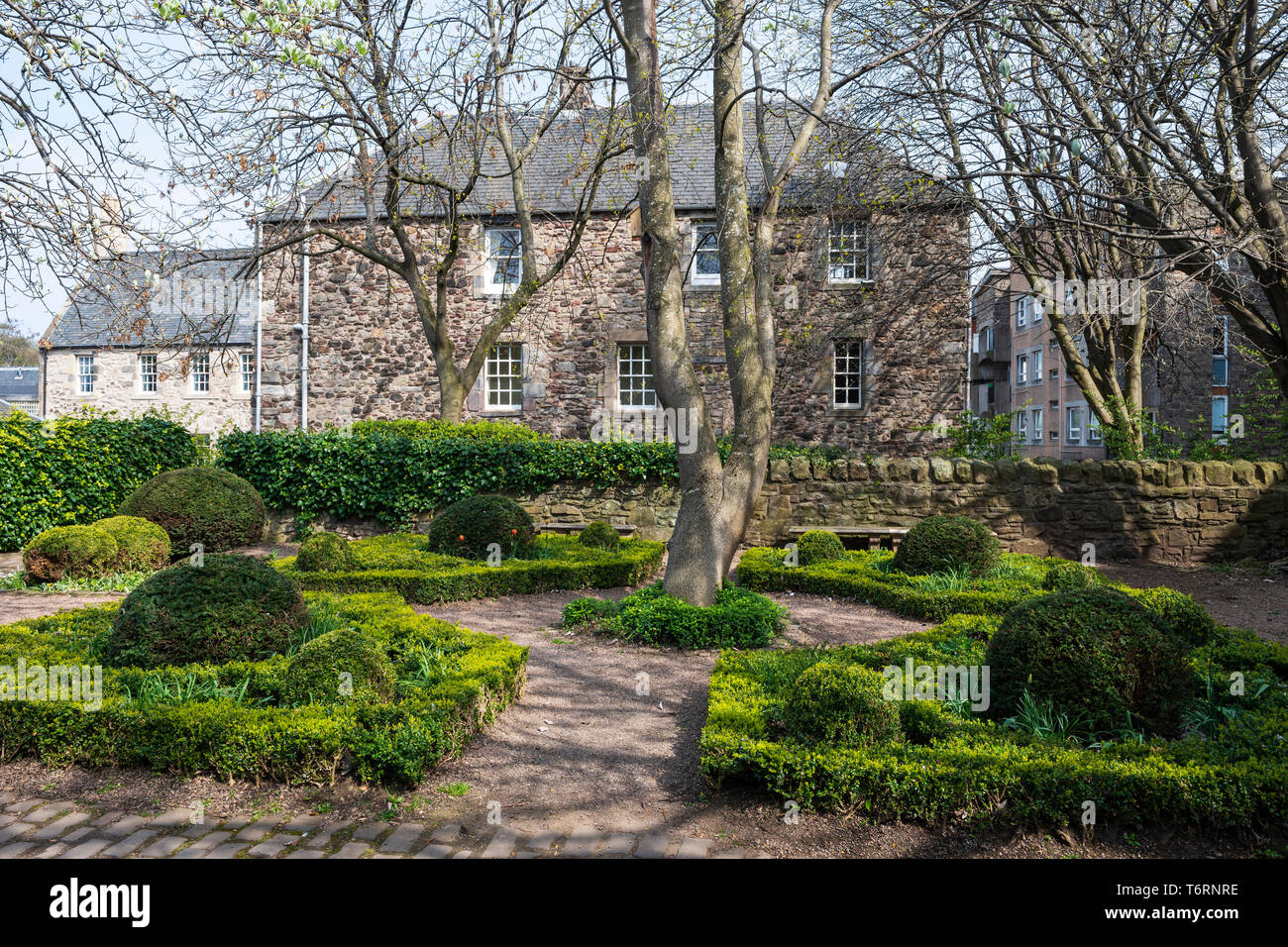 Edinburgh dunbars close garden hi-res stock photography and images - Alamy