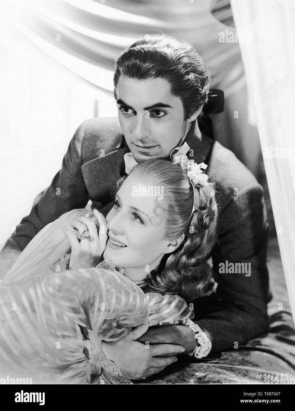 Norma shearer marie antoinette hi-res stock photography and images - Alamy