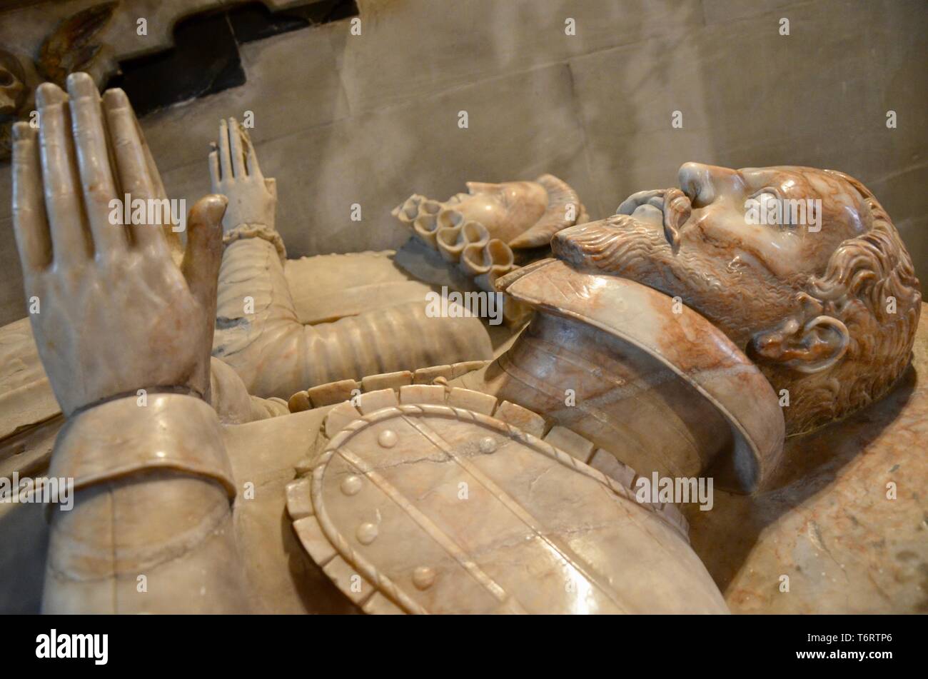 Sir Thomas Lucy and wife Joyce in the Lucy family vault, St Leonard's ...