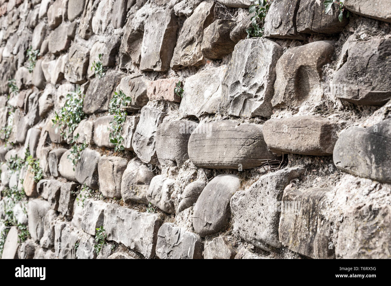 Typical ancient Italian house wall made of stones Stock Photo - Alamy