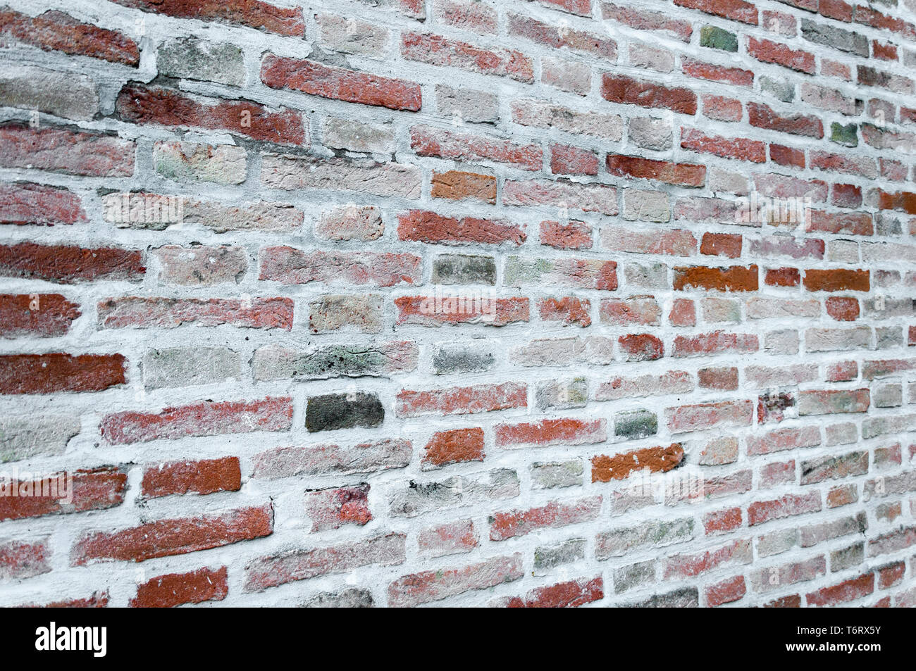 Typical ancient wall of Italian brick house Stock Photo - Alamy