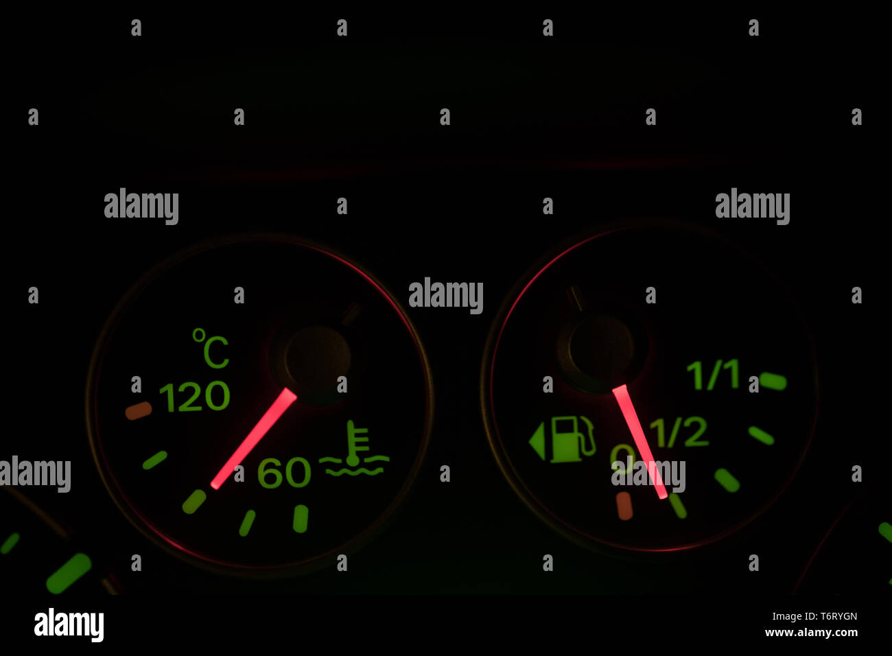 Engine water temperature indicator hi-res stock photography and images ...