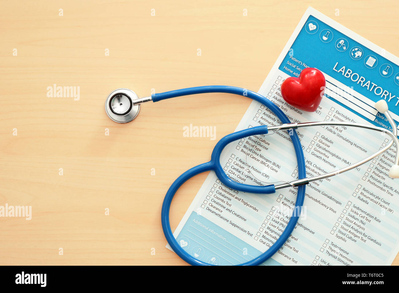 Diagnostic laboratory diagnostic sheet hi-res stock photography and ...
