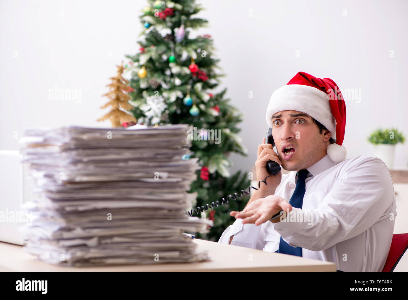 Irate office worker hi-res stock photography and images - Alamy