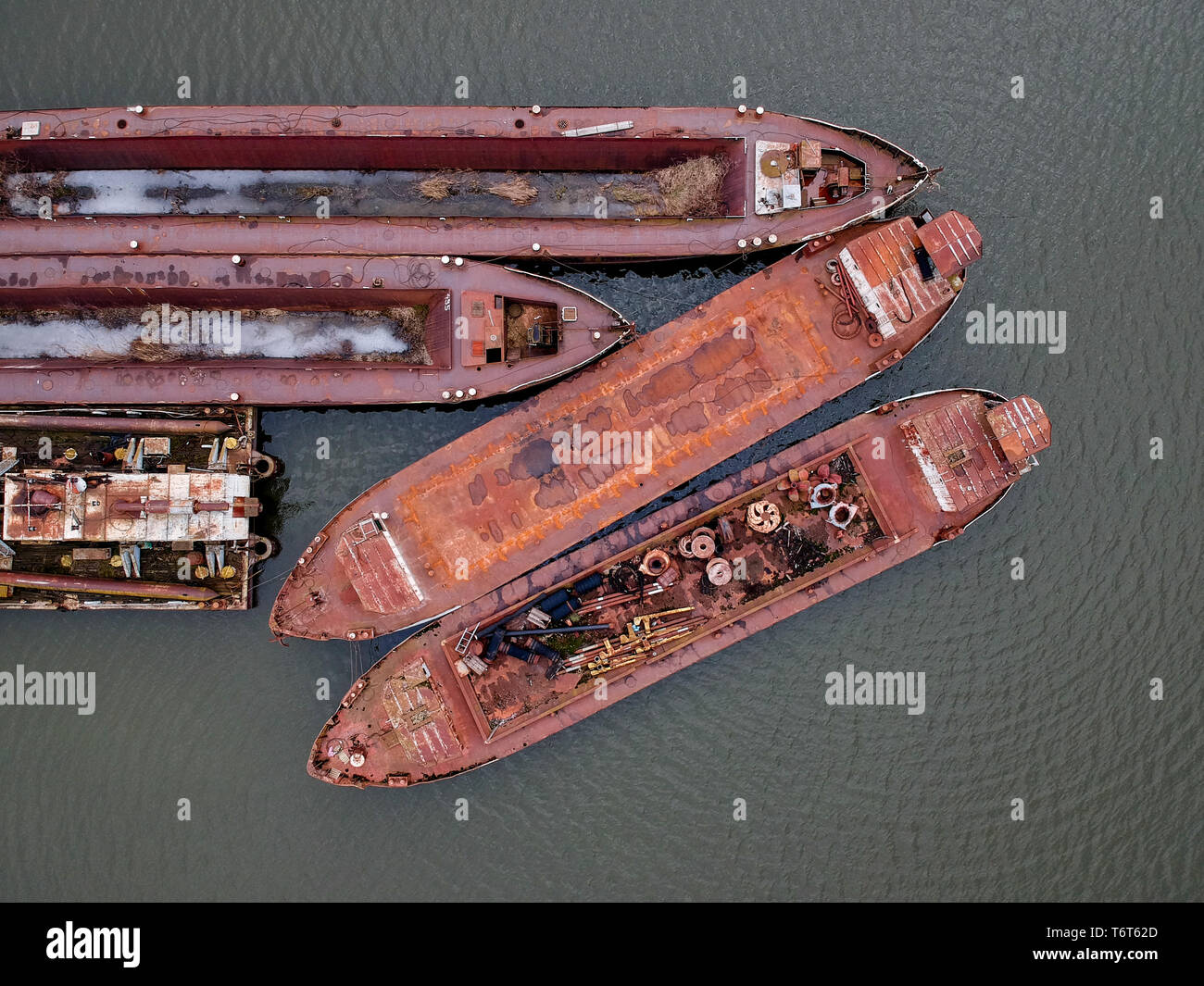 Rusty shipwreck on sea hi-res stock photography and images - Alamy