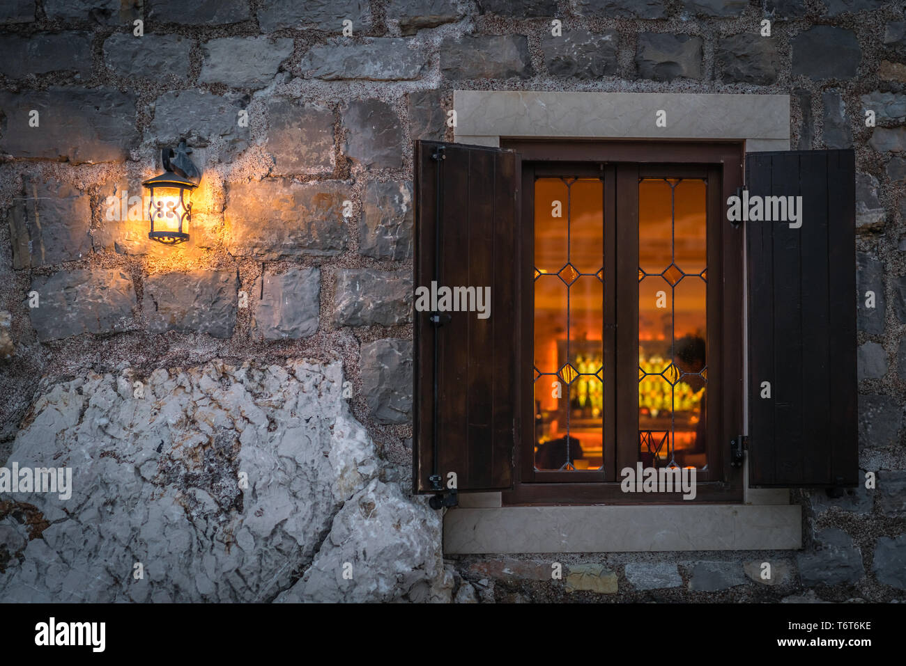 Cafe window glass hi-res stock photography and images - Alamy