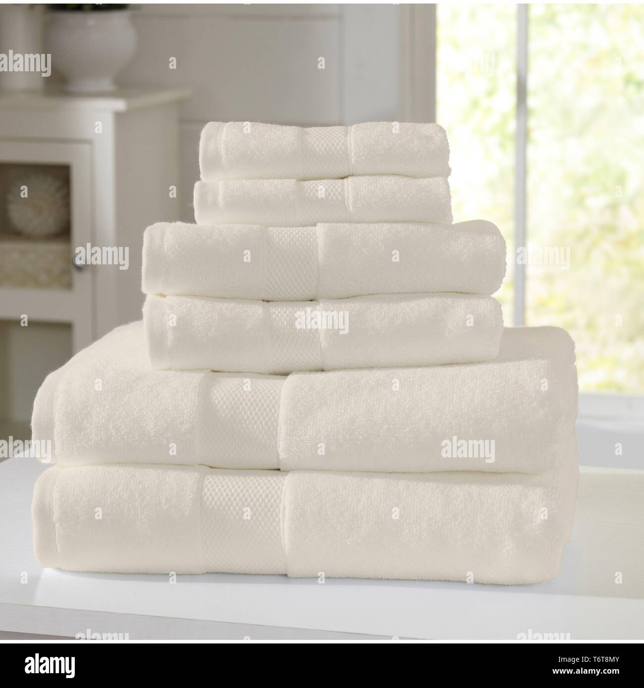 Beautiful, fluffy dobby border cotton towel set Stock Photo - Alamy