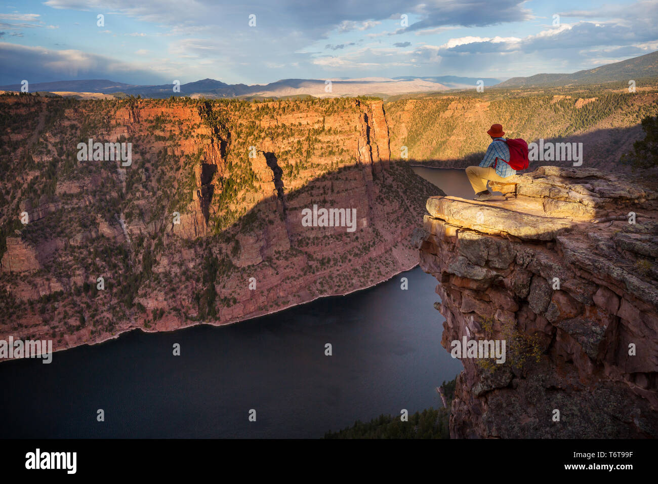 Flaming gorge dam overlook hi-res stock photography and images - Alamy