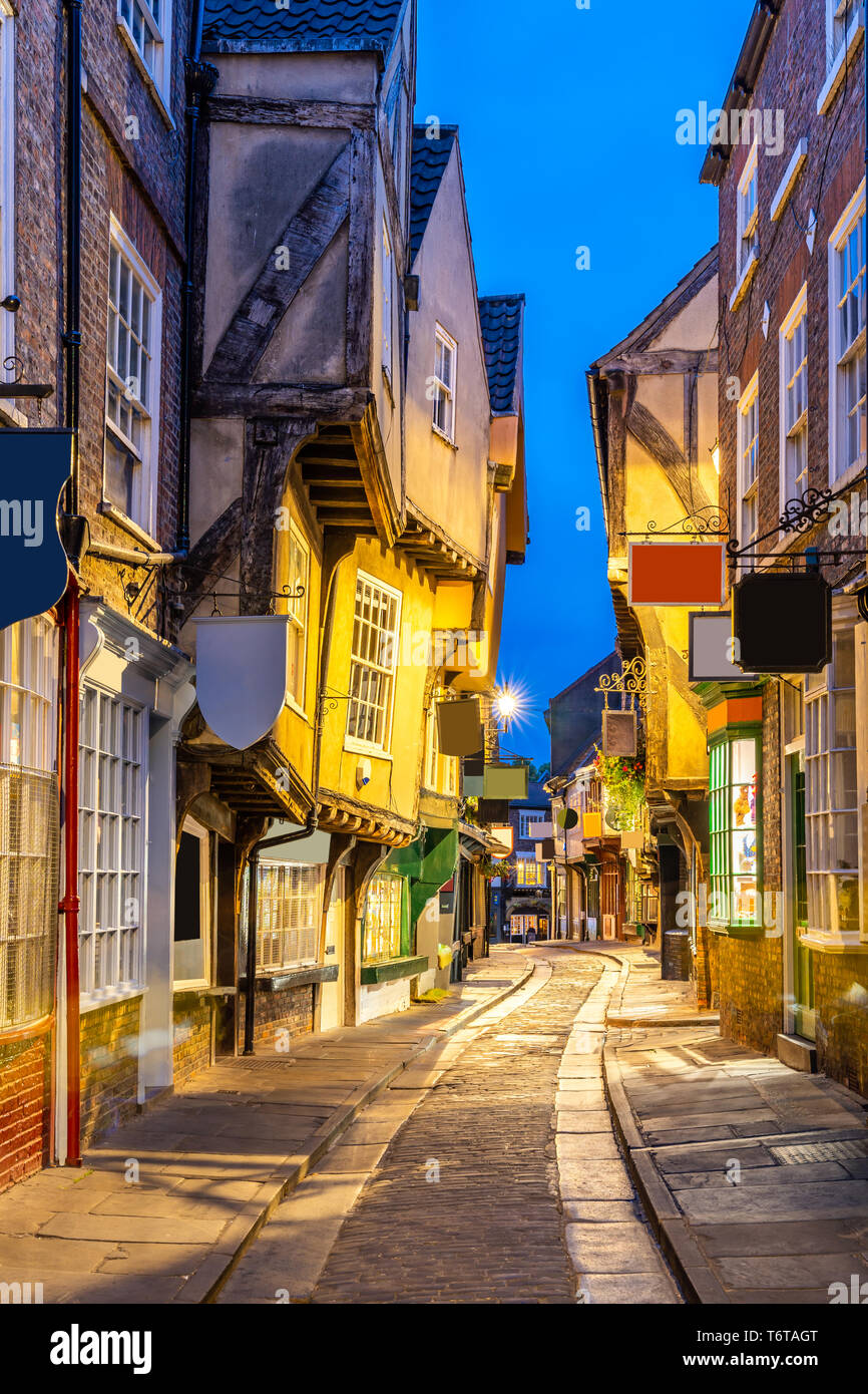York shambles sunset Stock Photo - Alamy