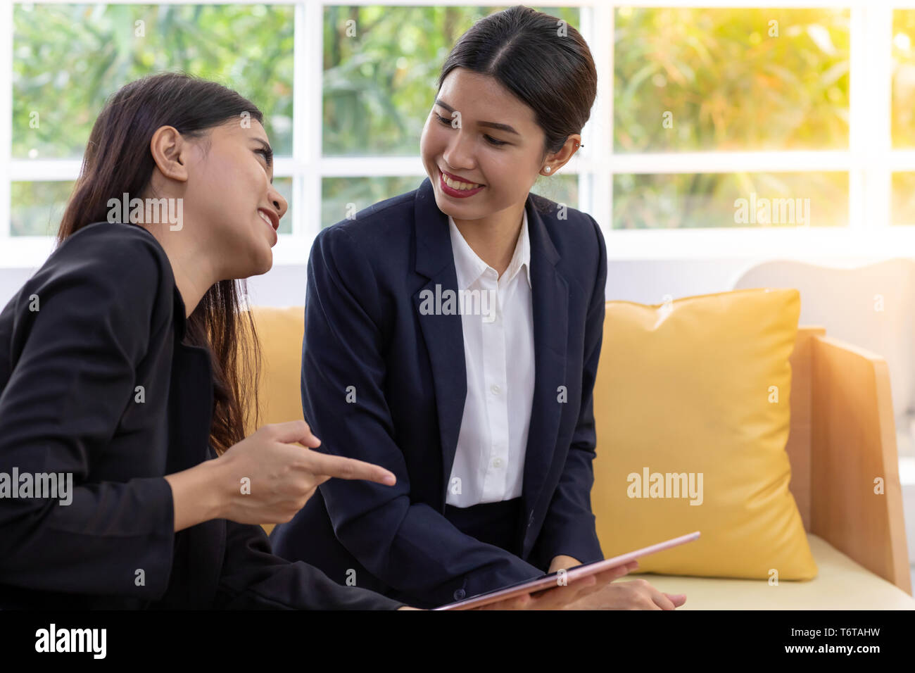 Retail conversation hi-res stock photography and images - Alamy
