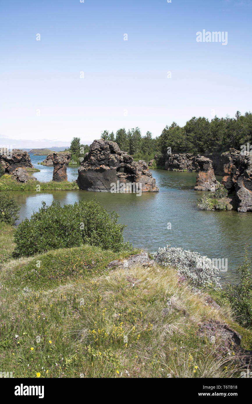 Volcanic outcrops hi-res stock photography and images - Alamy