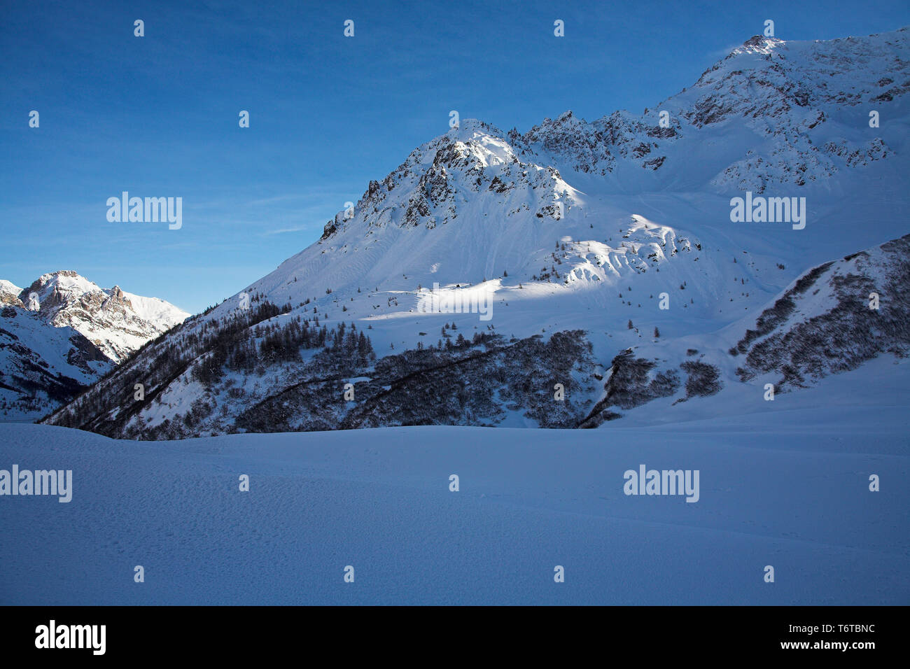 Snowy mountain ridge from the Col du Lautaret Alps France Stock Photo ...