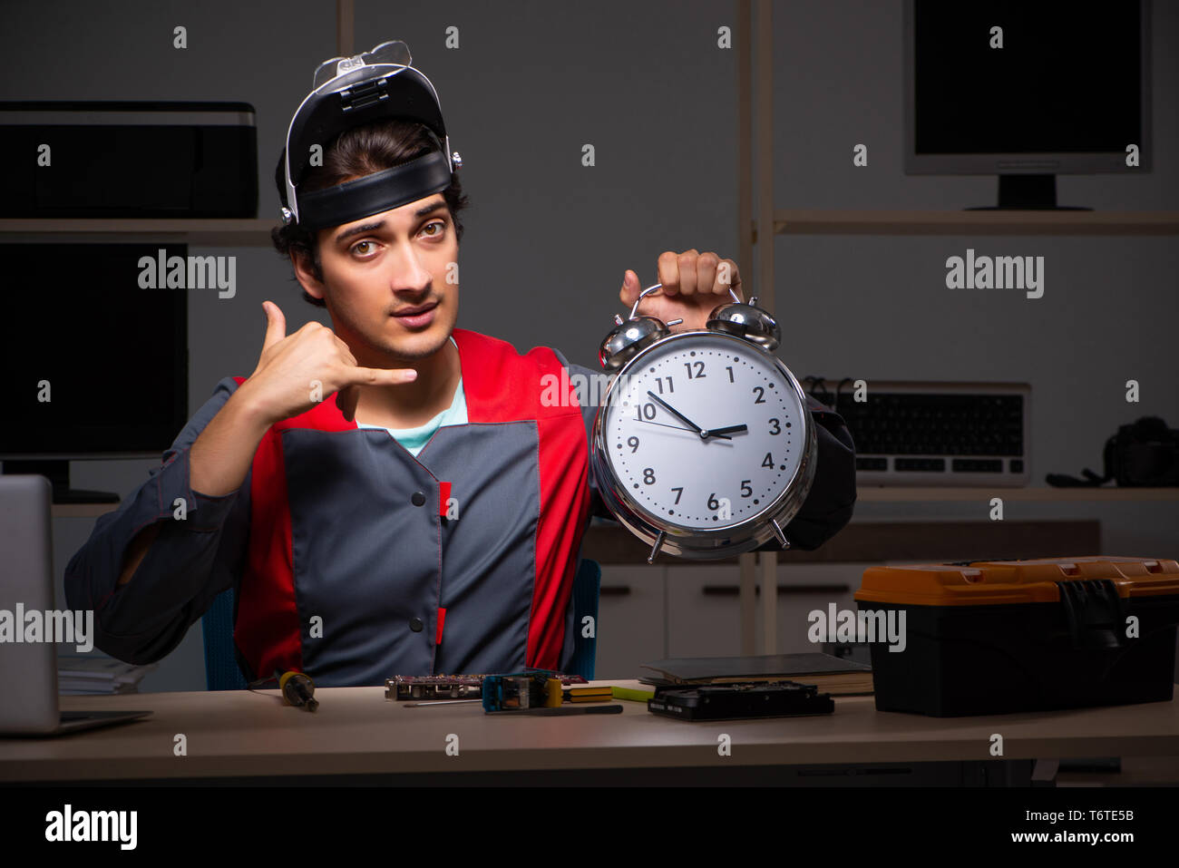 Clock circuitry hi-res stock photography and images - Alamy
