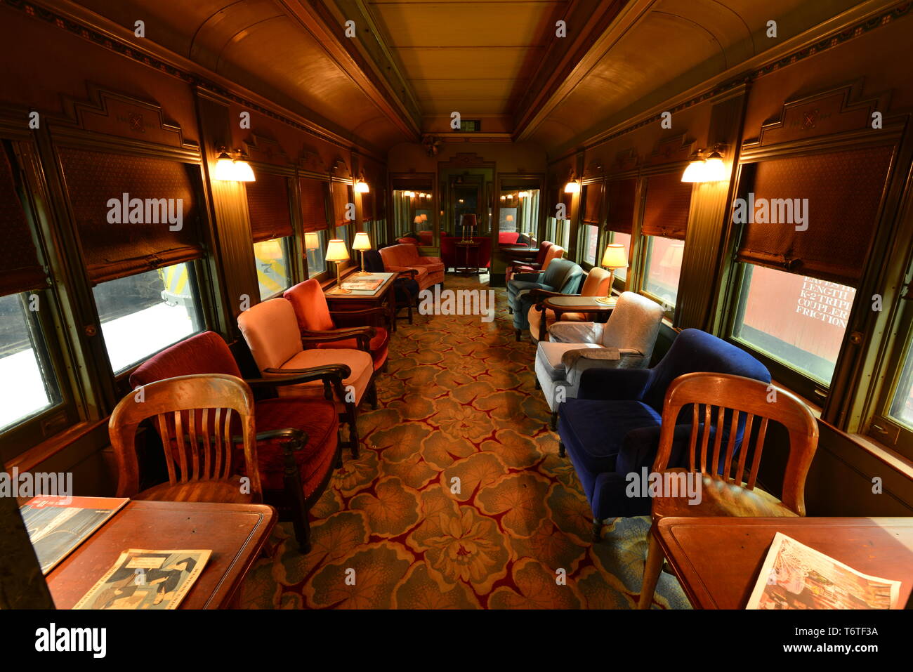 Pullman carriage wood hi-res stock photography and images - Alamy