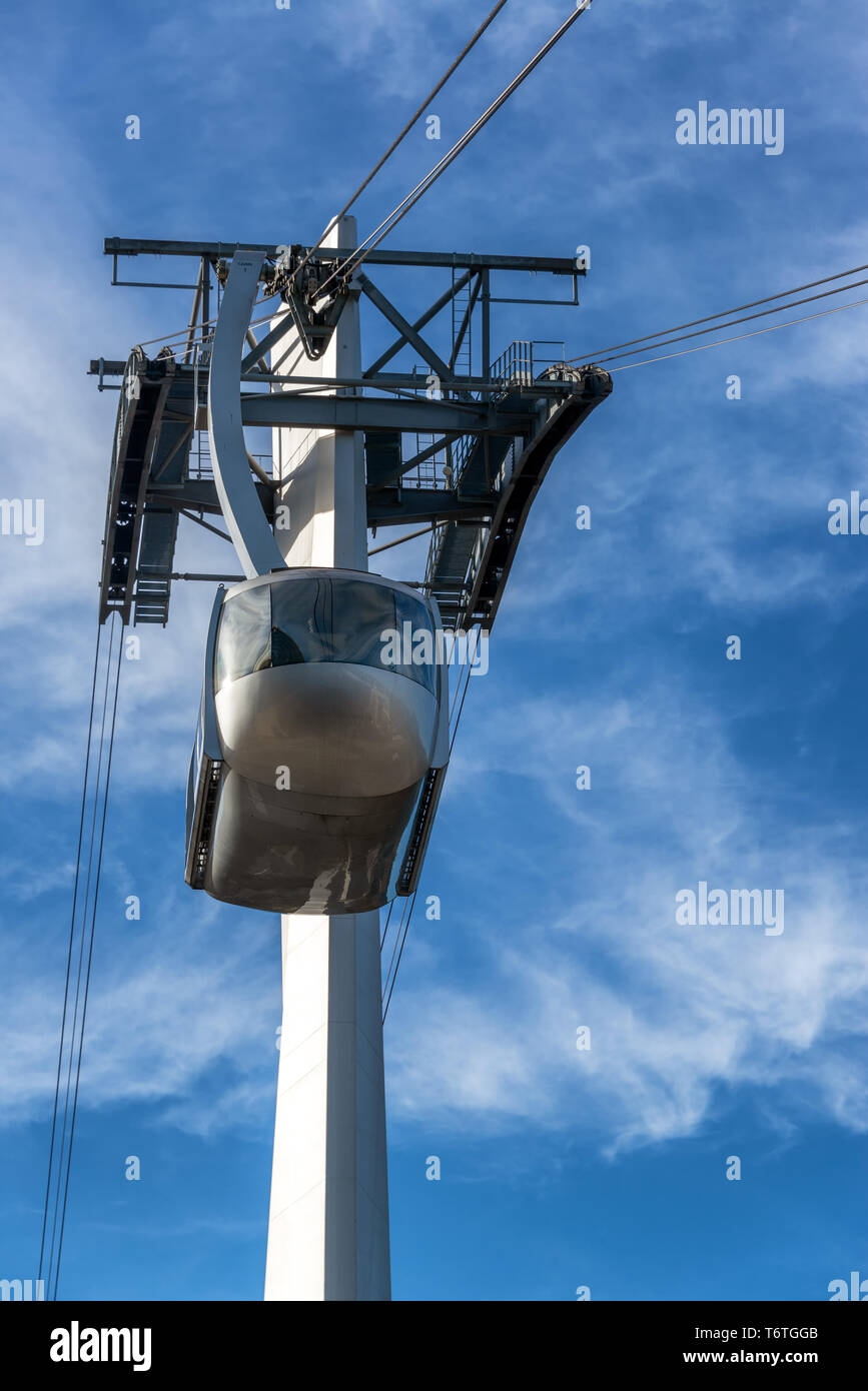 View of the Portland Aerial Tram in Portland, Oregon Stock Photo - Alamy