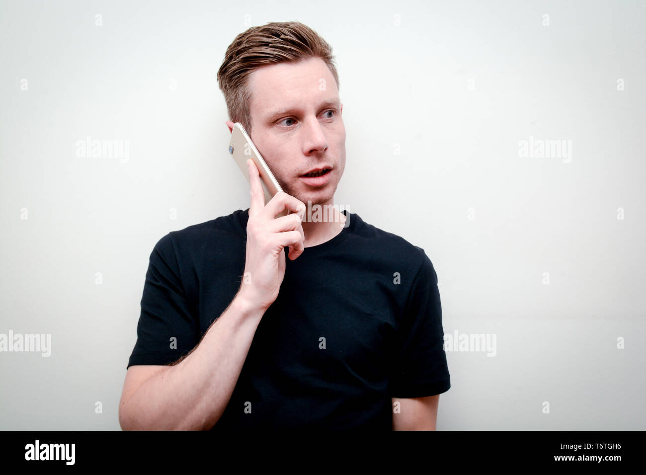 Mobile engaged hi-res stock photography and images - Alamy