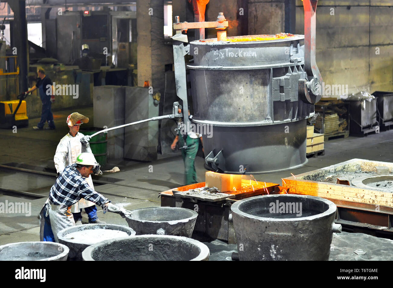 Steelworker furnace hi-res stock photography and images - Alamy