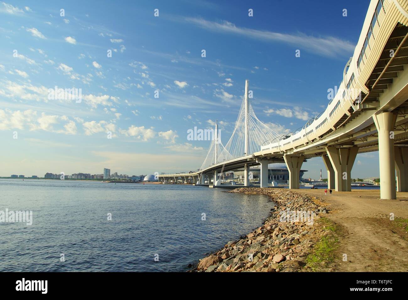 Expressway bridge hi-res stock photography and images - Alamy