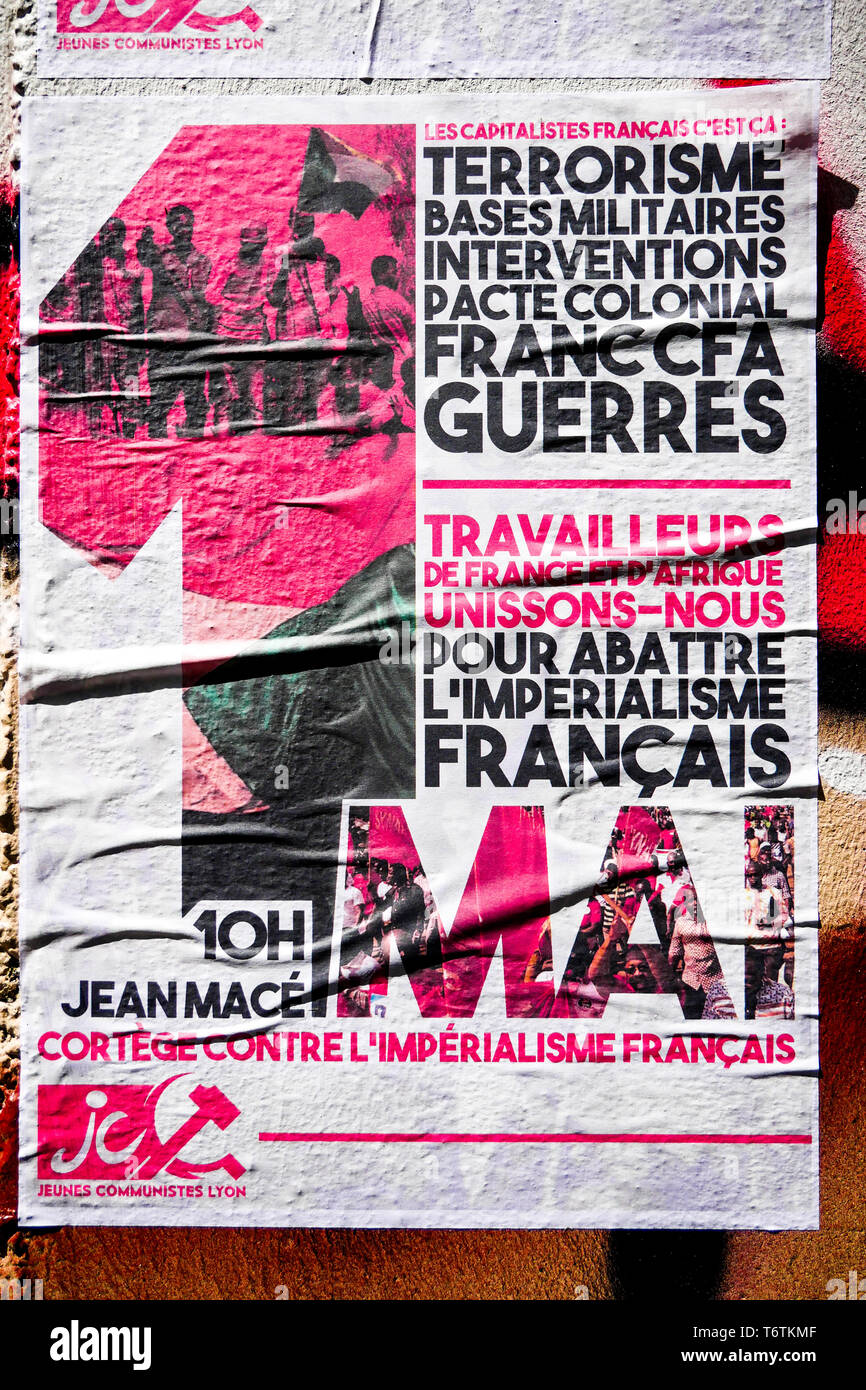 Left wing political posters hi-res stock photography and images - Alamy