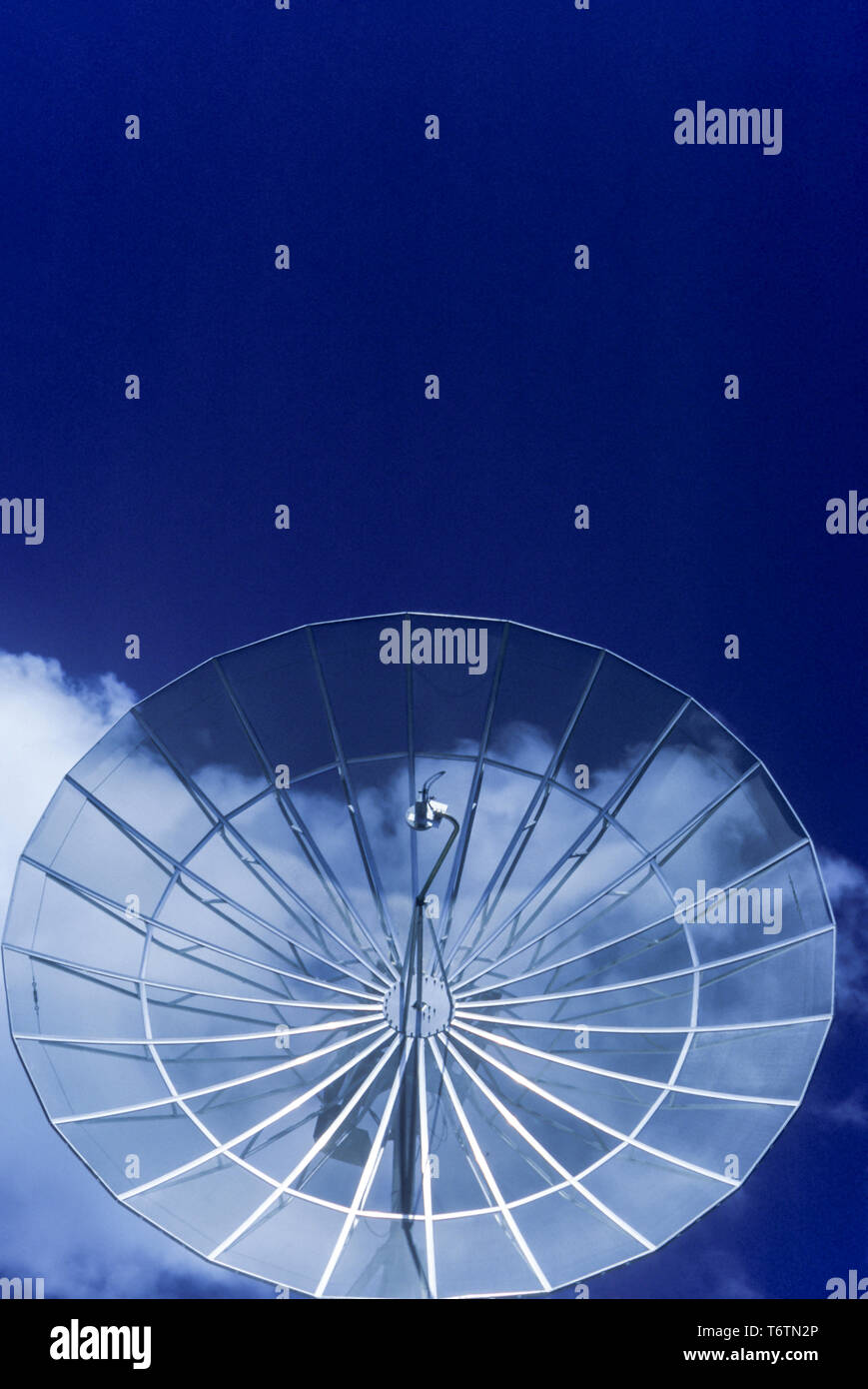 1987 HISTORICAL LARGE TELECOM SATELLITE DISH ANTENNAE Stock Photo - Alamy
