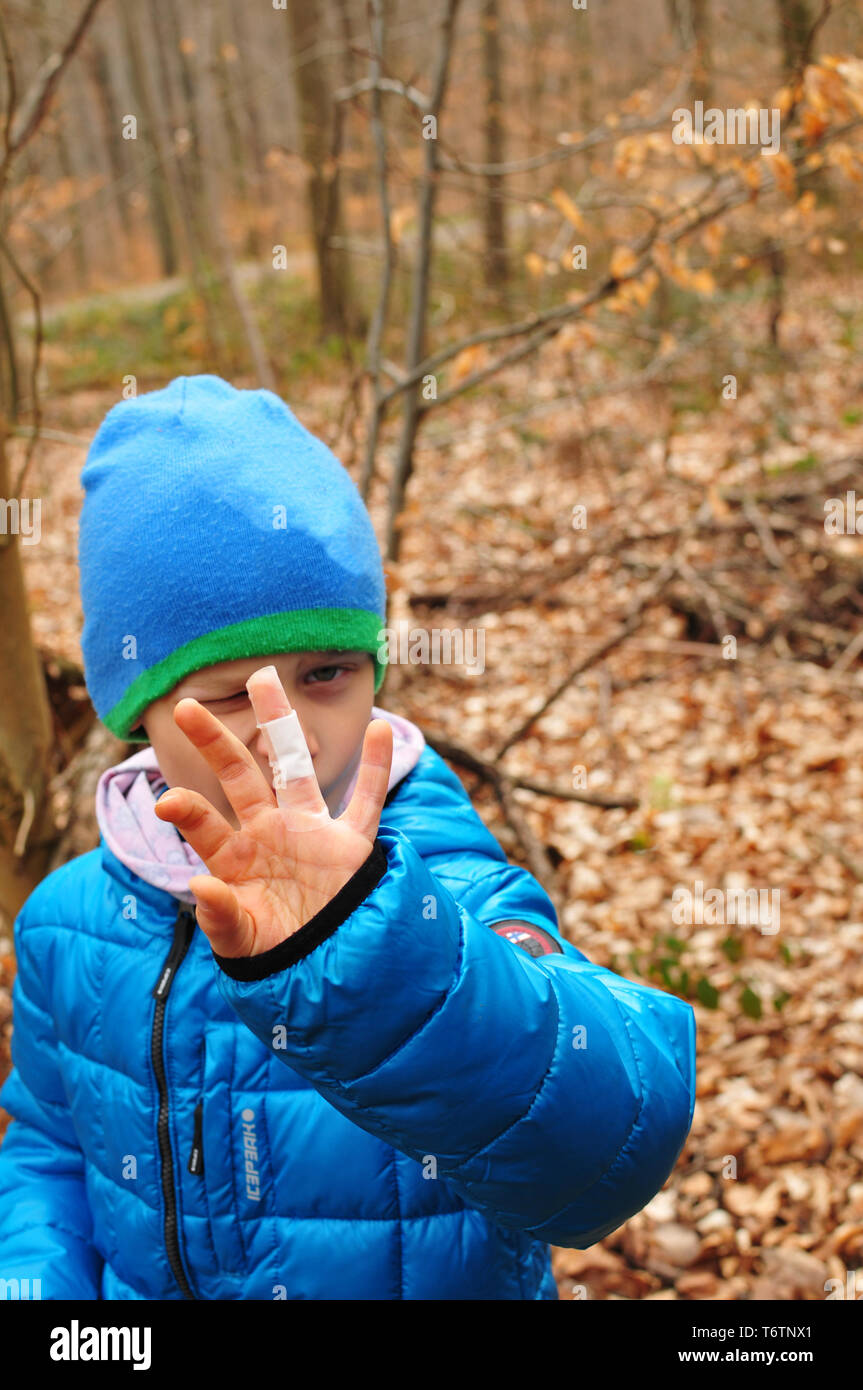 First aid cache hi-res stock photography and images - Alamy