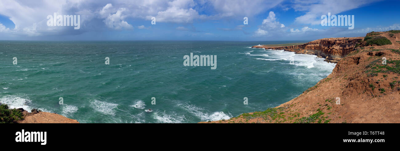 Atlantic ocean coast background hi-res stock photography and images - Alamy