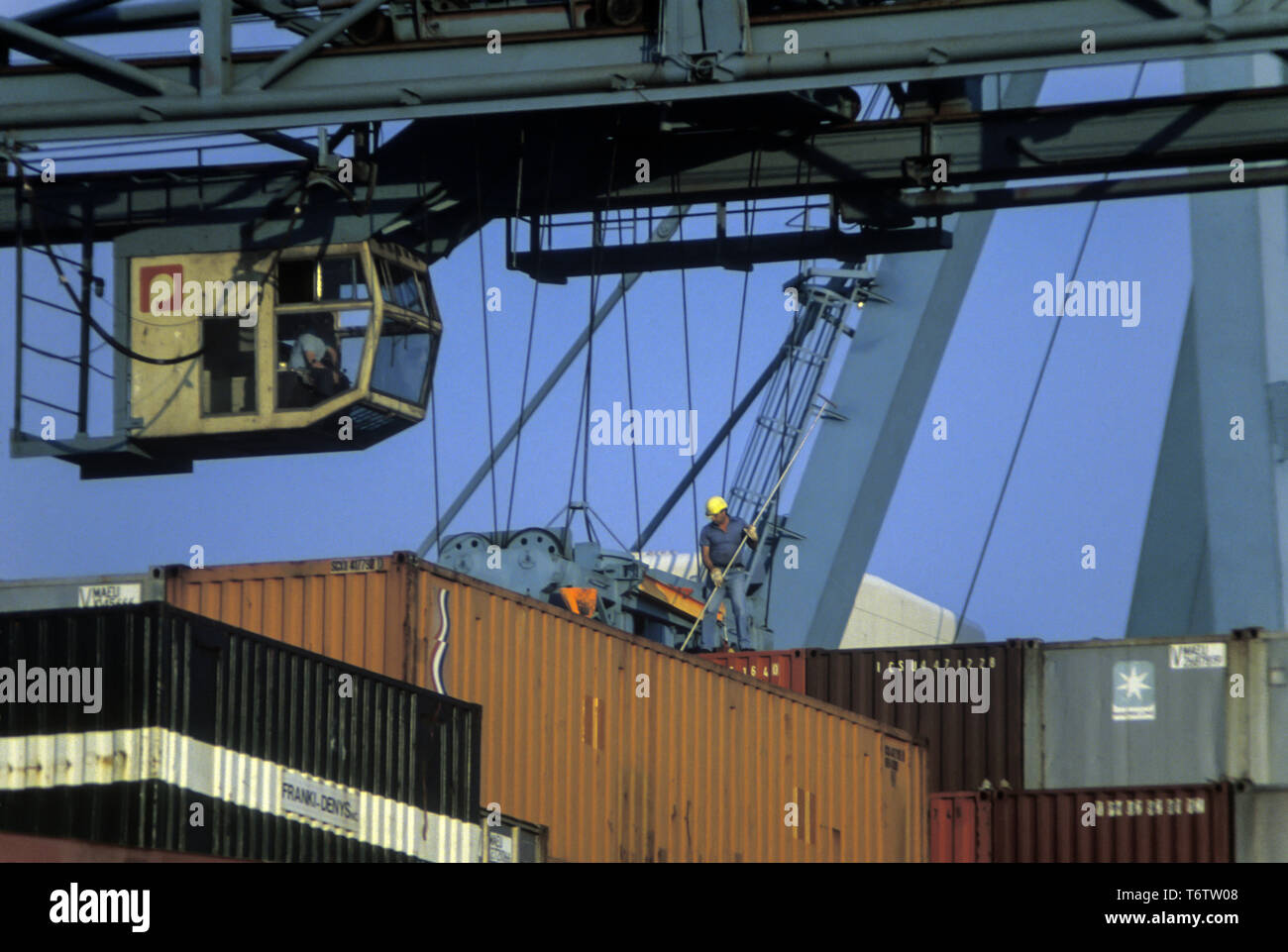1988 HISTORICAL LONGSHOREMAN STANDING ON CONTAINERS SHIP LOADING ...