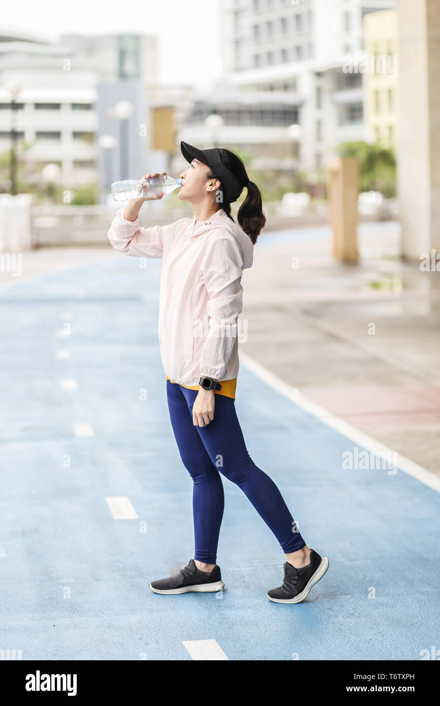 Asian refreshments hi-res stock photography and images - Alamy