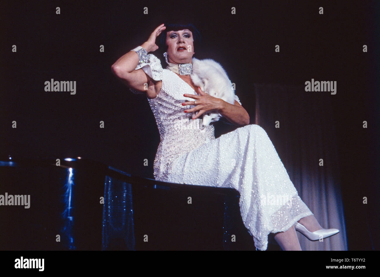 Doris Bierett, deutsche Kabarettistin, Sängerin und Schauspielerin beim ...