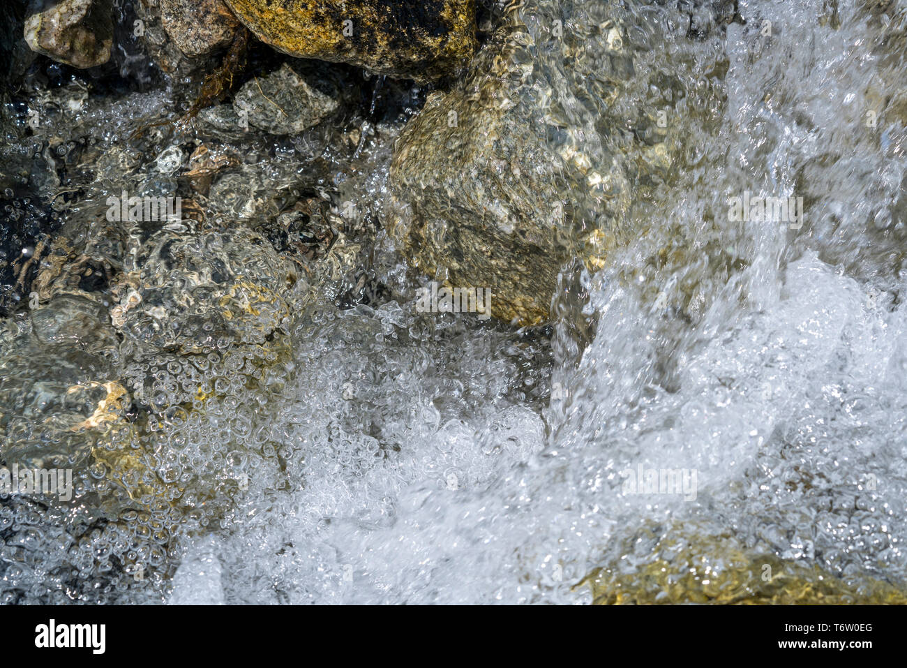Mountain stream and rocks hi-res stock photography and images - Alamy