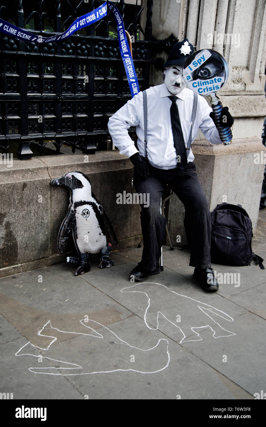 Crime scene tape magnifying tape hi-res stock photography and images ...