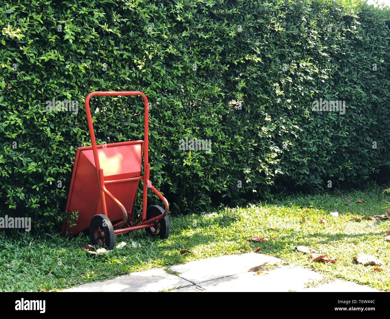 Masonry cement cart trolley hi-res stock photography and images - Alamy