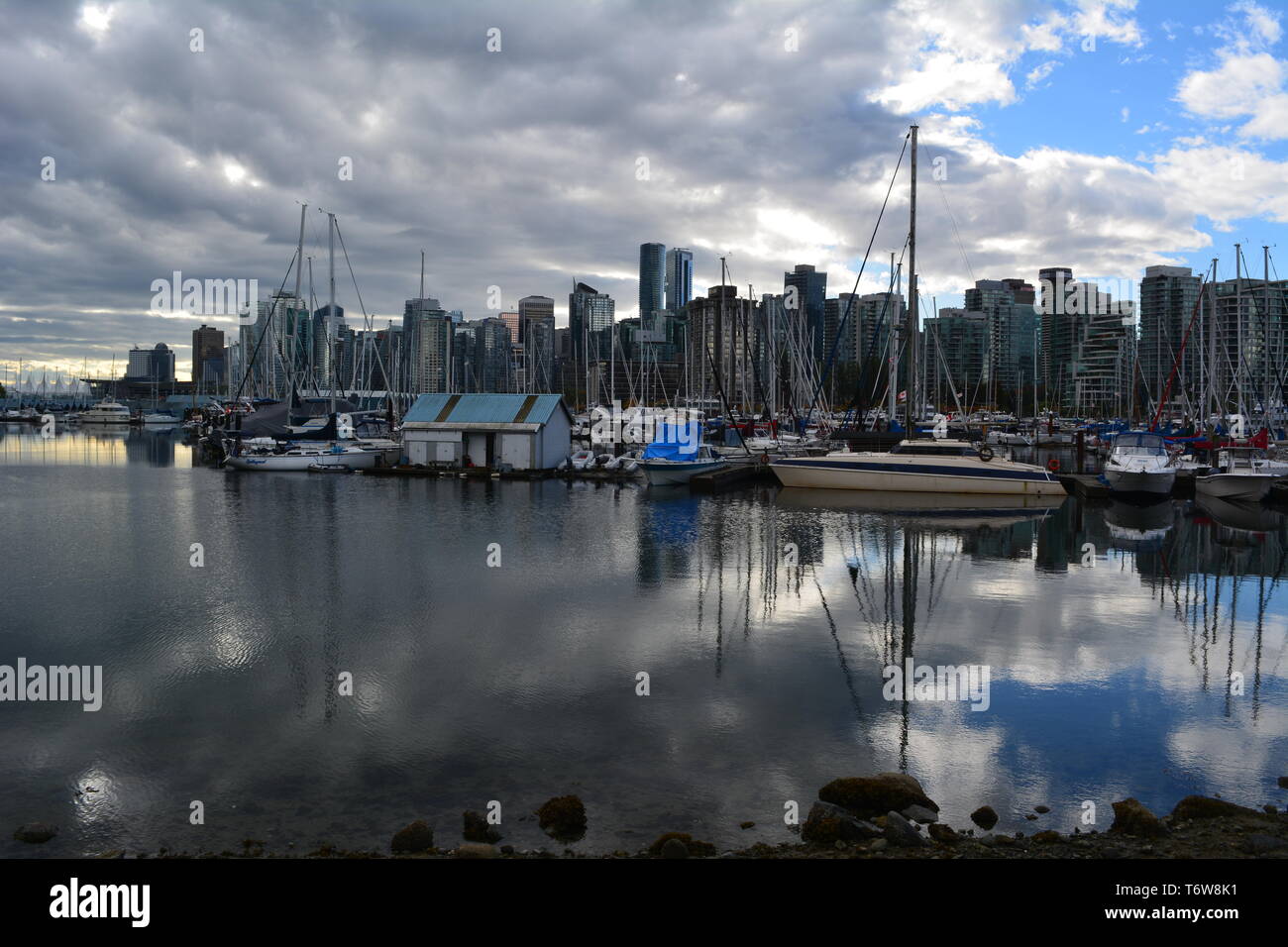 Vancouver city skyline panorama mountains hi-res stock photography and ...
