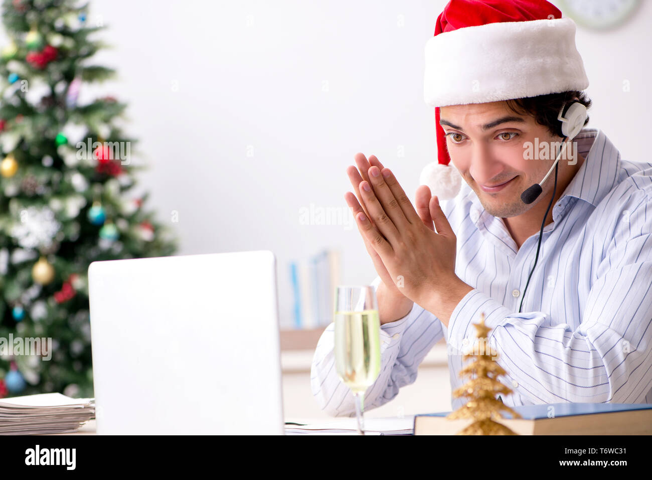 Telesales hi-res stock photography and images - Alamy