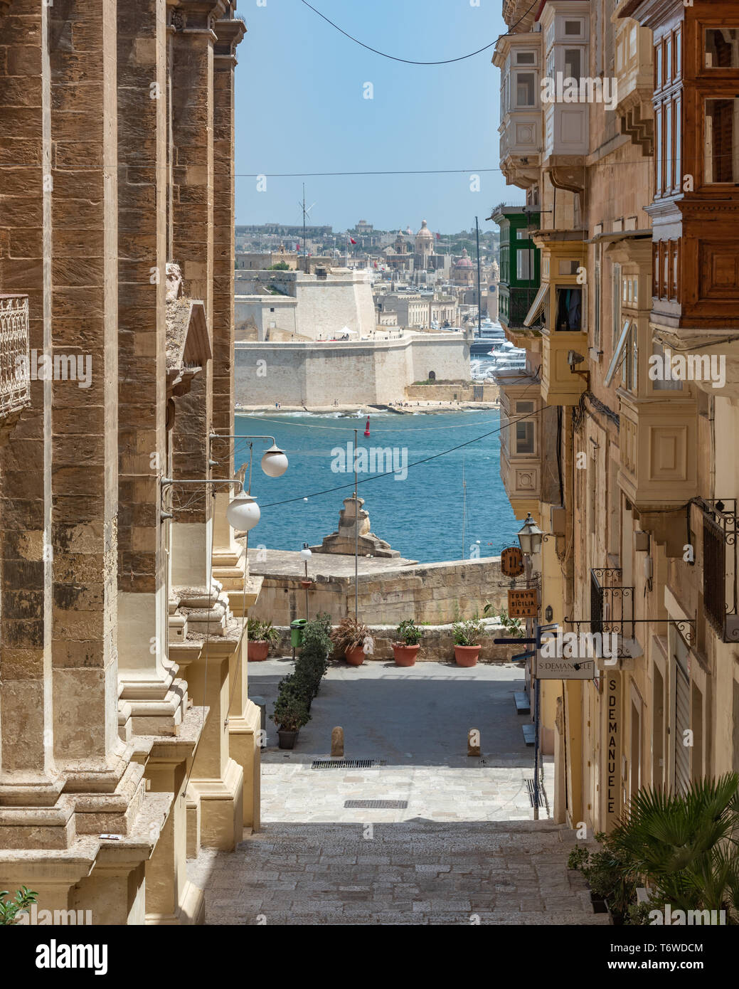 Triq san gwann hi-res stock photography and images - Alamy