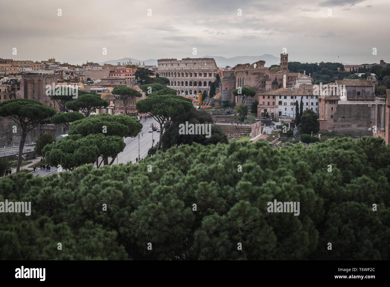 Tuscan colonnade hi-res stock photography and images - Alamy