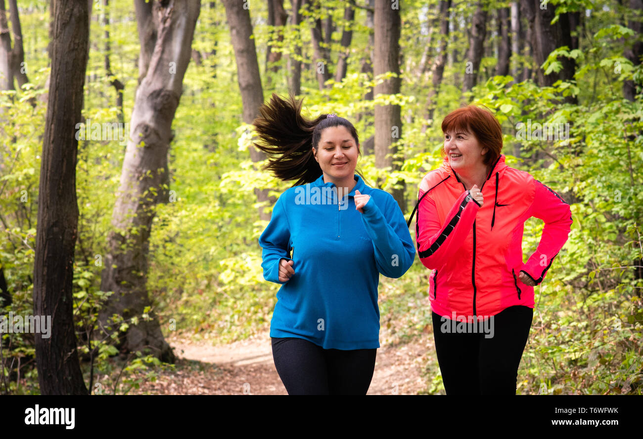 Active woman hi-res stock photography and images - Alamy