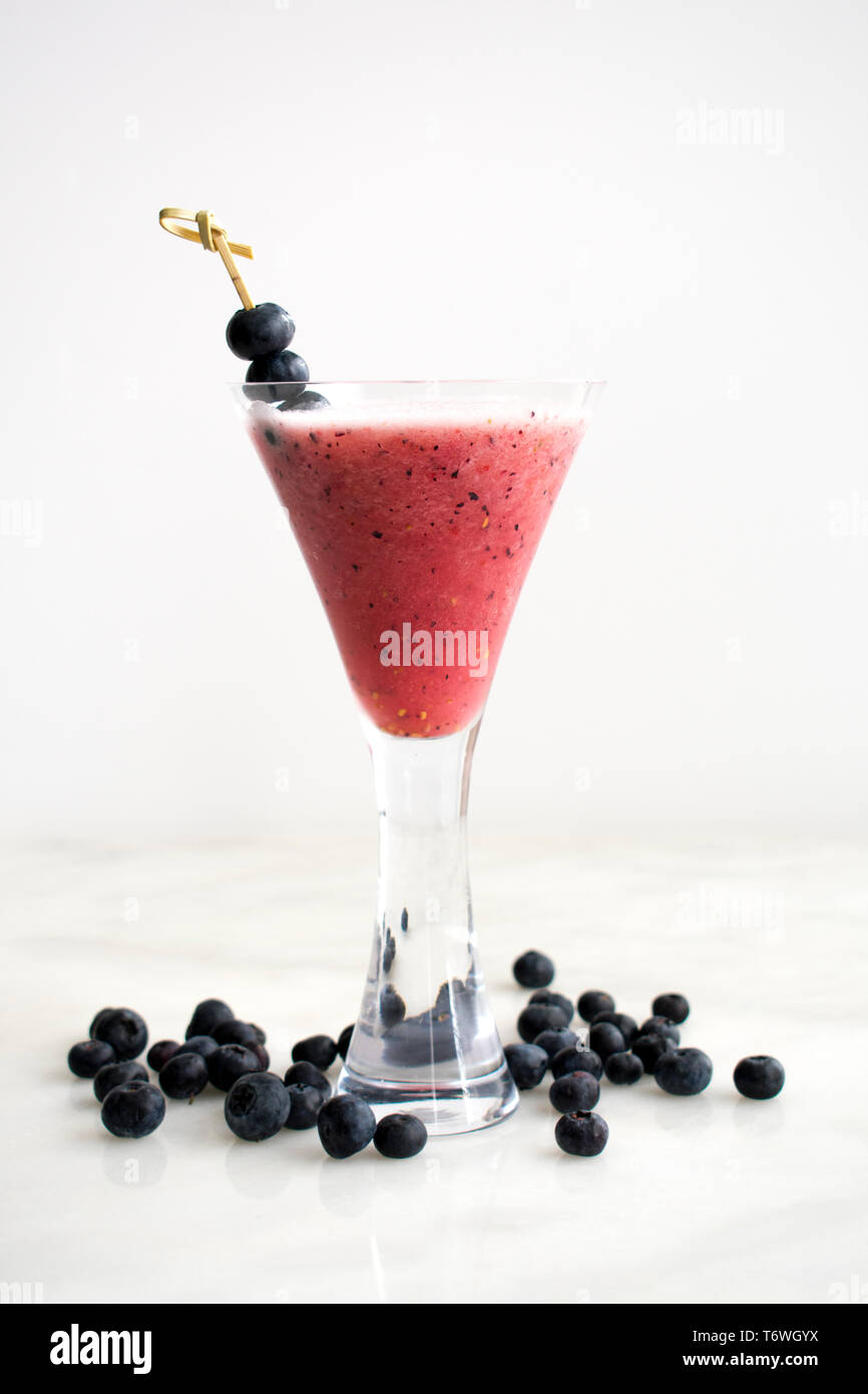 Garnished cocktail hi-res stock photography and images - Alamy