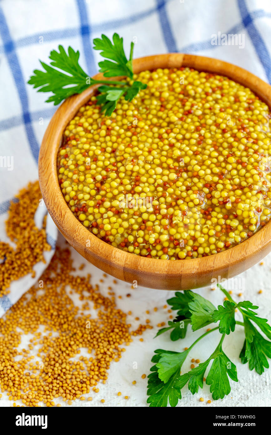 Grain of mustard hi-res stock photography and images - Alamy