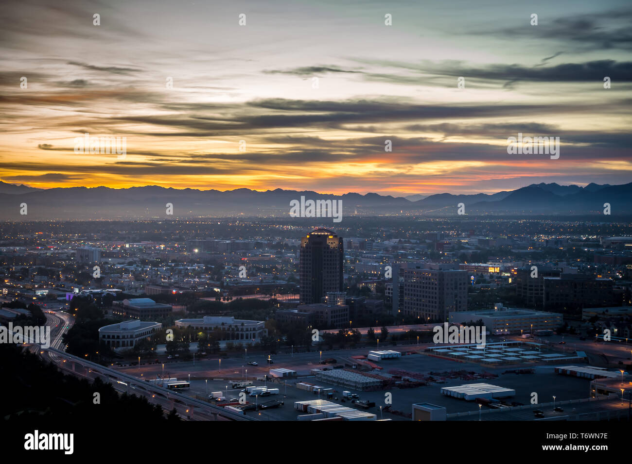 Early morning sunrise over valley of fire and las vegas Stock Photo - Alamy