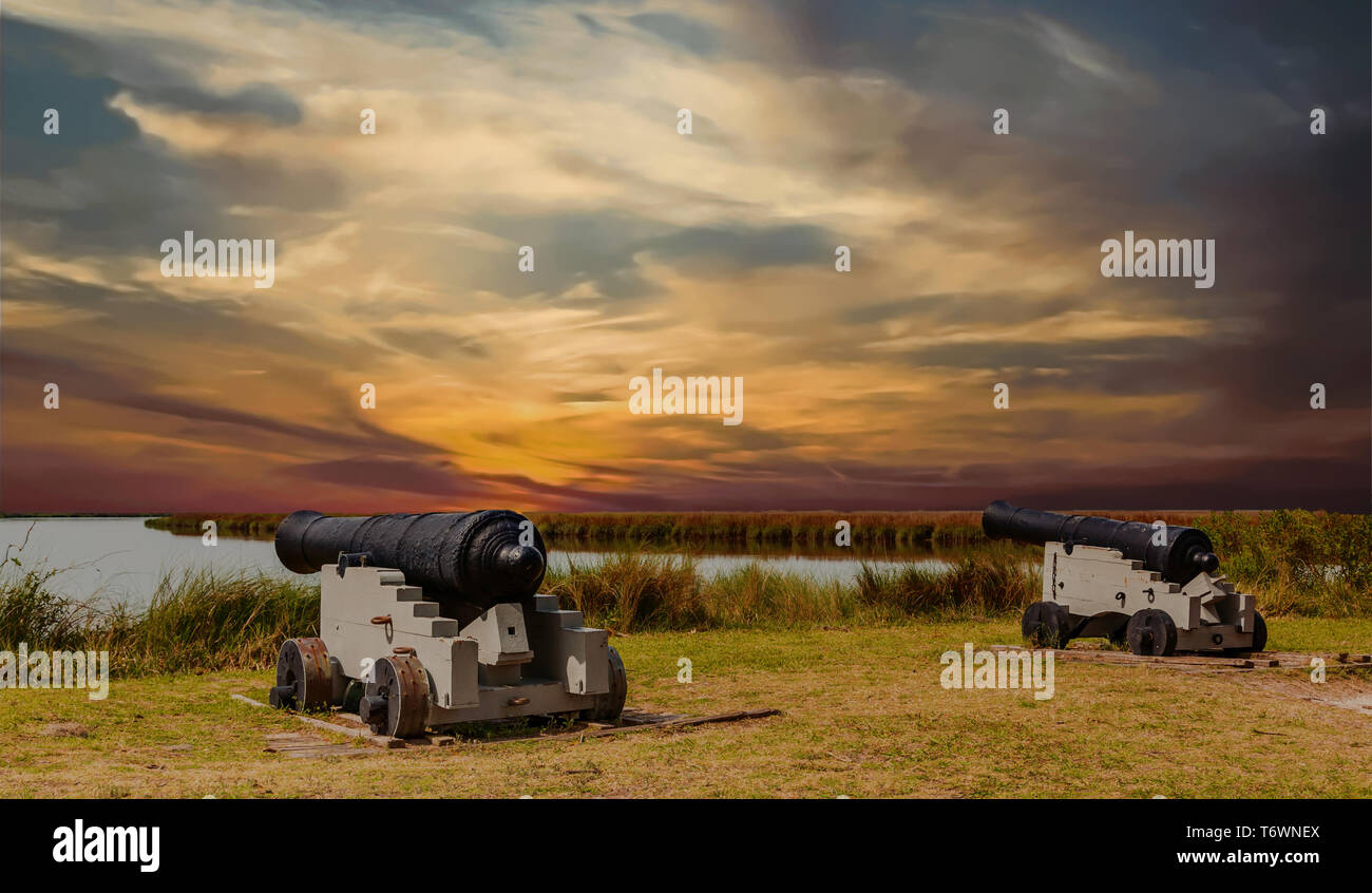 Cannon 1700s hi-res stock photography and images - Alamy