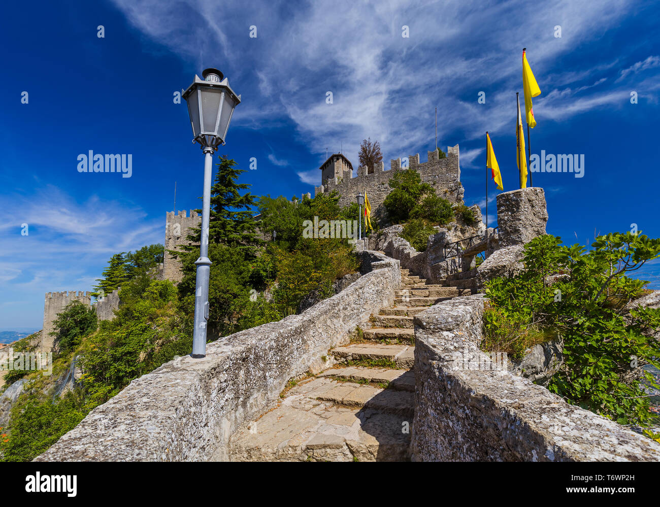 Italy san marino flag hi-res stock photography and images - Alamy