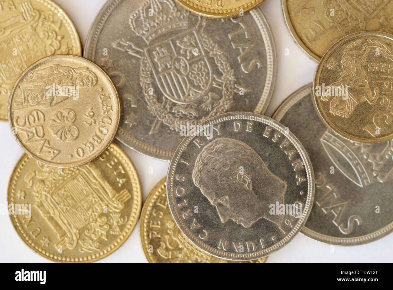 Circular coins hi-res stock photography and images - Alamy