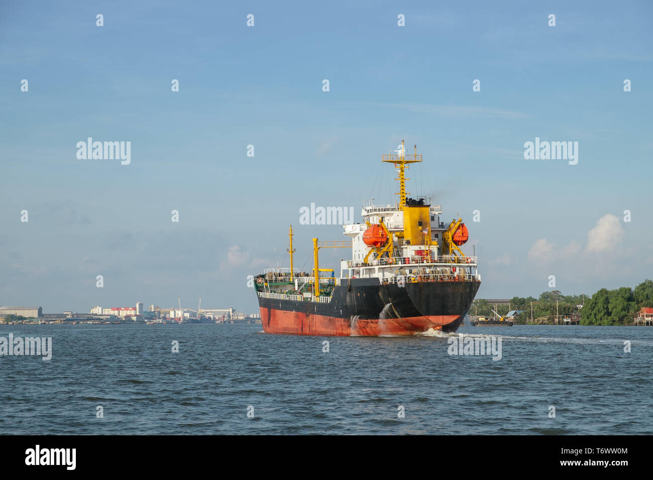 Chemicals tanker hi-res stock photography and images - Alamy