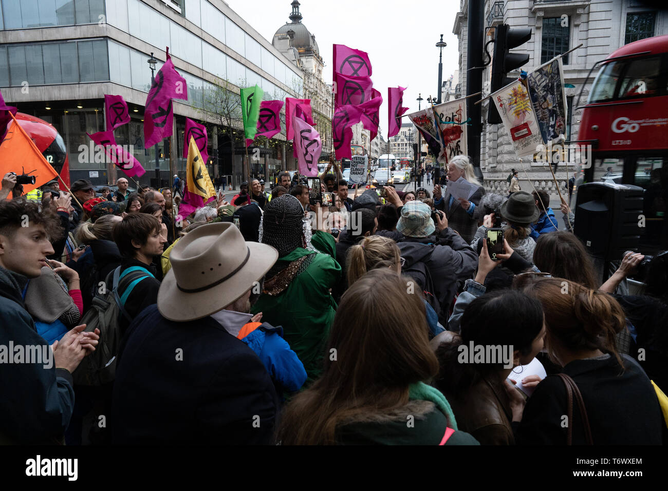 Extinction rebellion campaign hi-res stock photography and images - Alamy