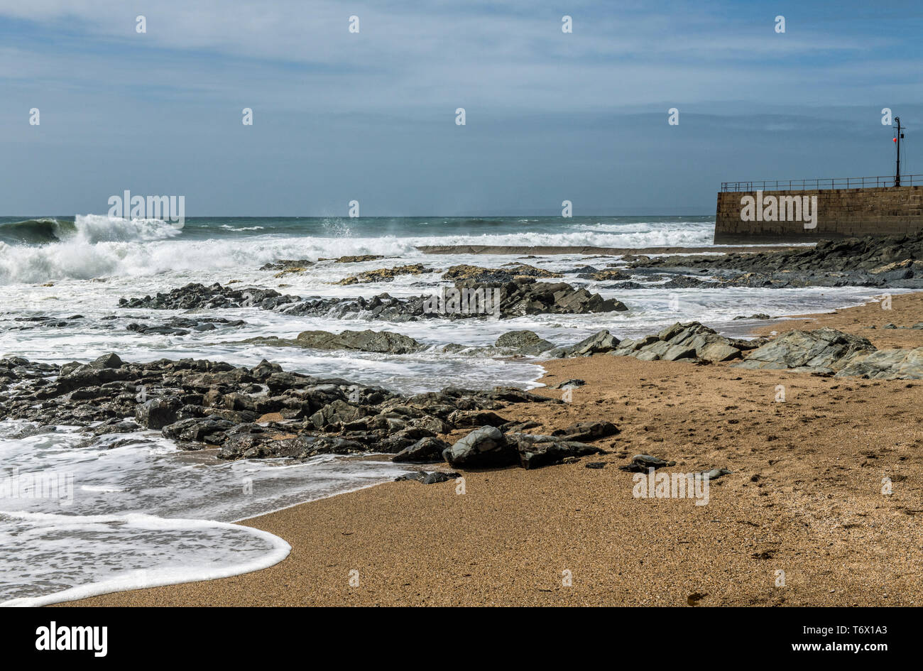 Windy day hi-res stock photography and images - Alamy