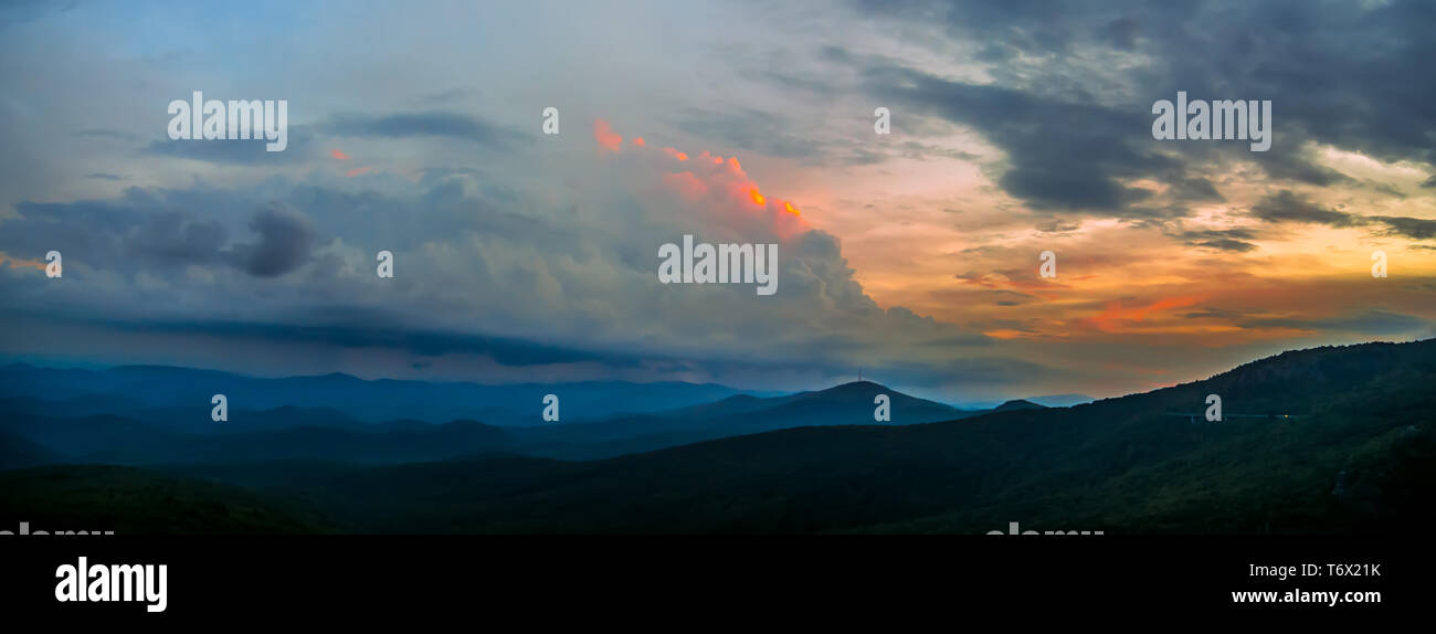 rough ridge overlook viewing area off blue ridge parkway scenery Stock ...