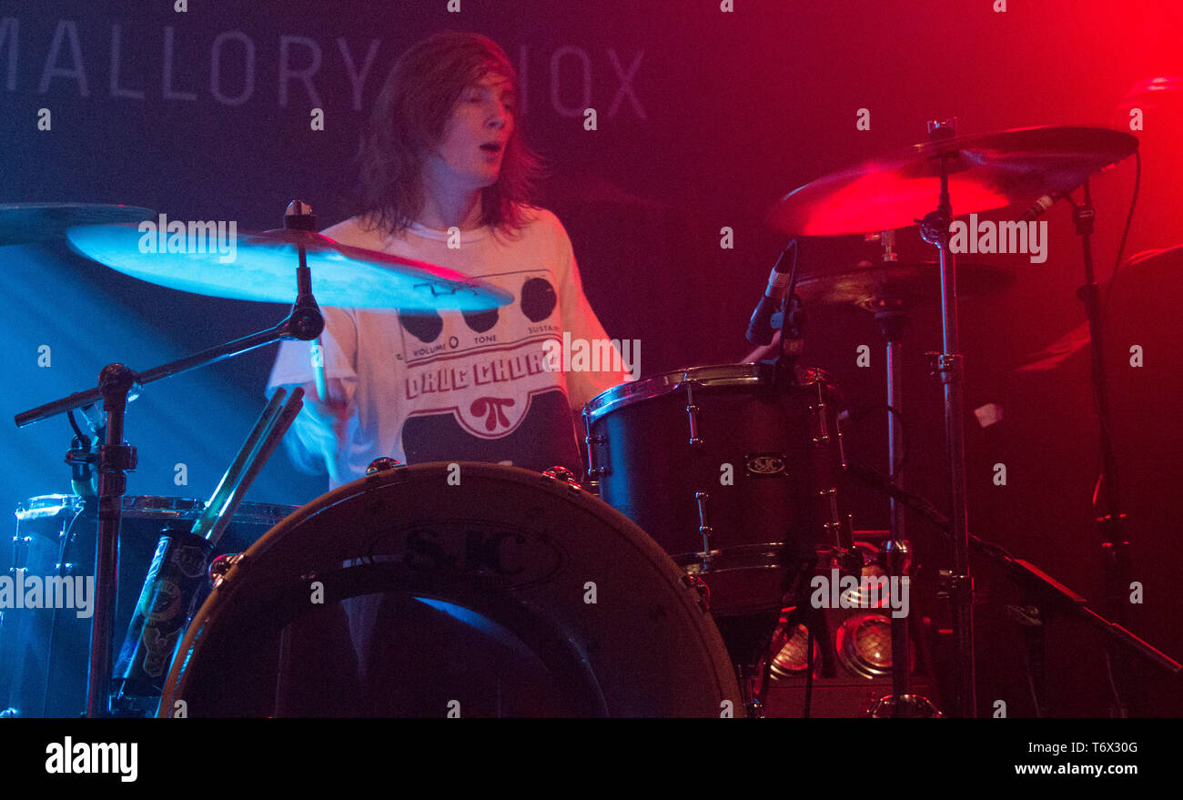 Fort hope singer hi-res stock photography and images - Alamy