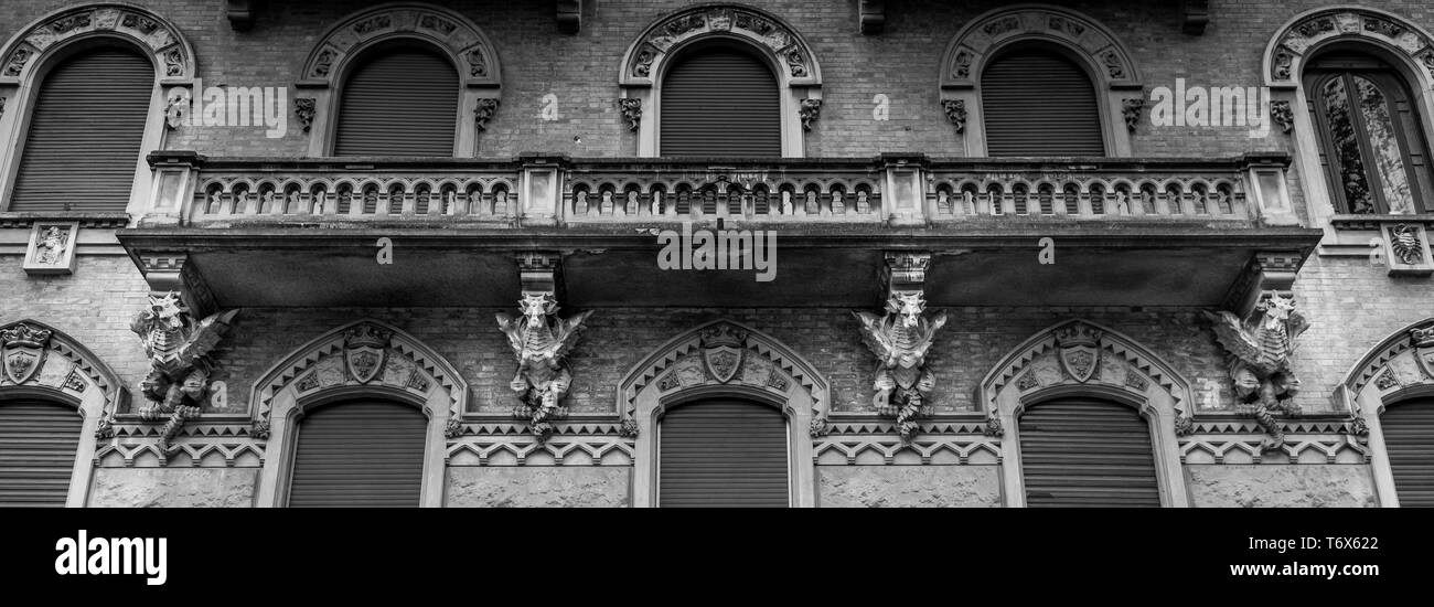 TURIN, ITALY - Dragon on Victory Palace facade Stock Photo - Alamy