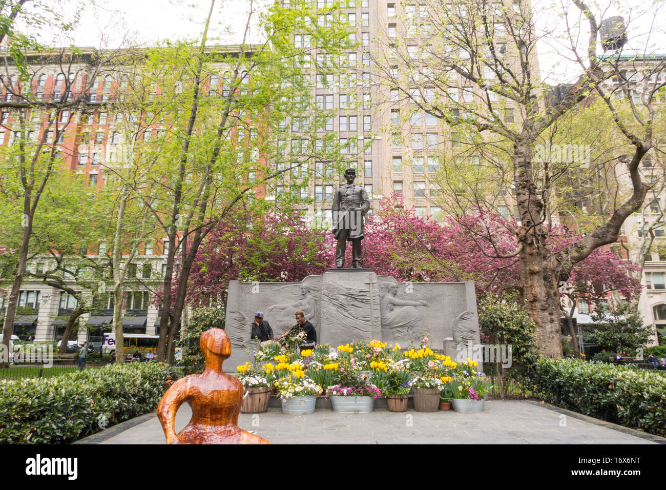 Farragut Monument is surrounded by beautiful spring trees in Madison ...